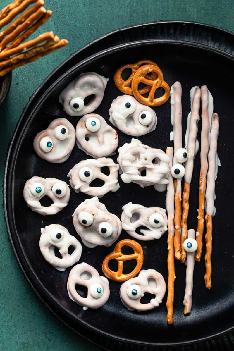 Ghost Halloween Pretzels - Sandhya's Kitchen