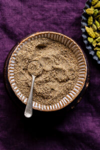 Cardamom powder (Ground cardamom) - Sandhya's Kitchen