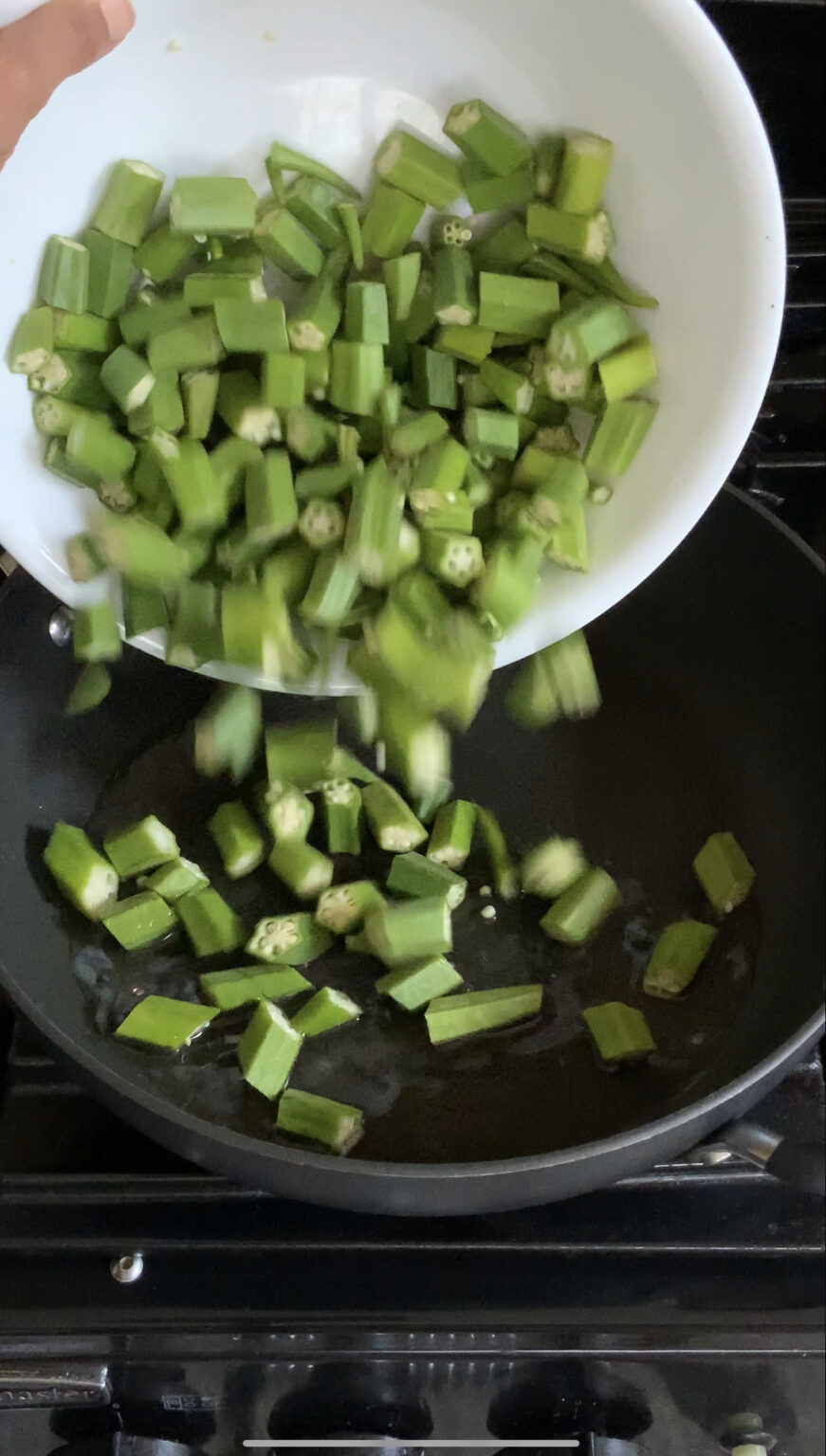 Easy Indian Okra curry (Bhindi bhaji) - Sandhya's Kitchen