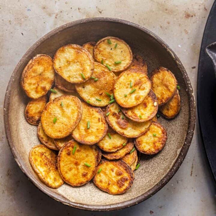 Crispy Air fryer Potato Slices - Sandhya's Kitchen