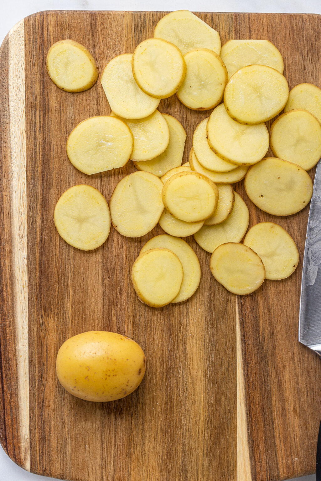 Crispy Air fryer Potato Slices - Sandhya's Kitchen
