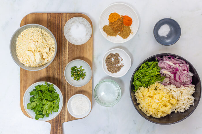 Crispy Vegetable Pakora recipe - Sandhya's Kitchen