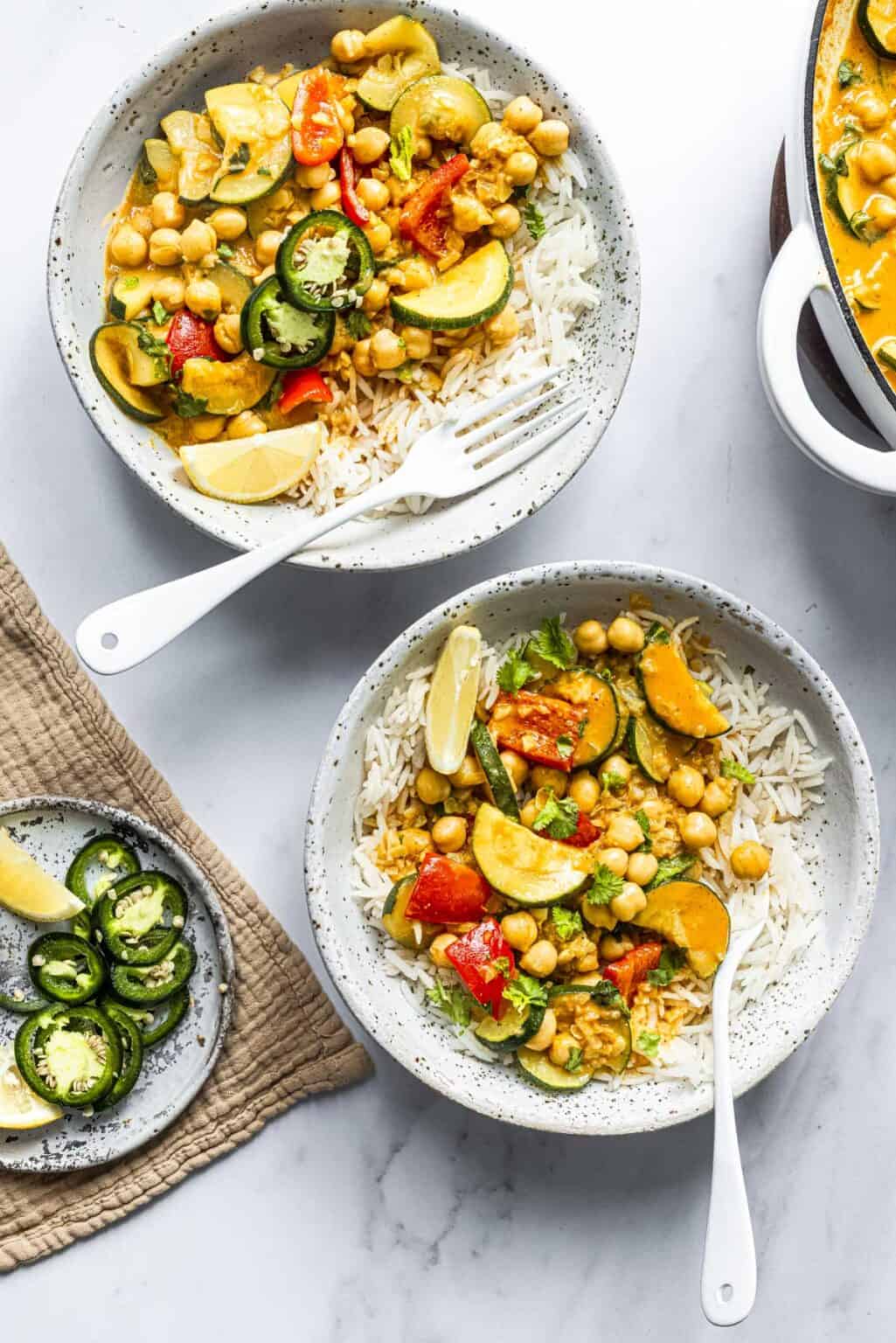 Creamy Courgette Curry (Zucchini curry) - Sandhya's Kitchen