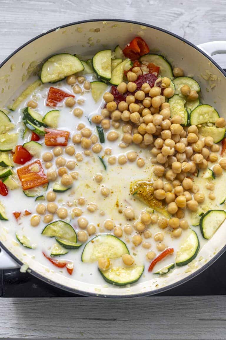 Creamy Courgette Curry (Zucchini curry) - Sandhya's Kitchen